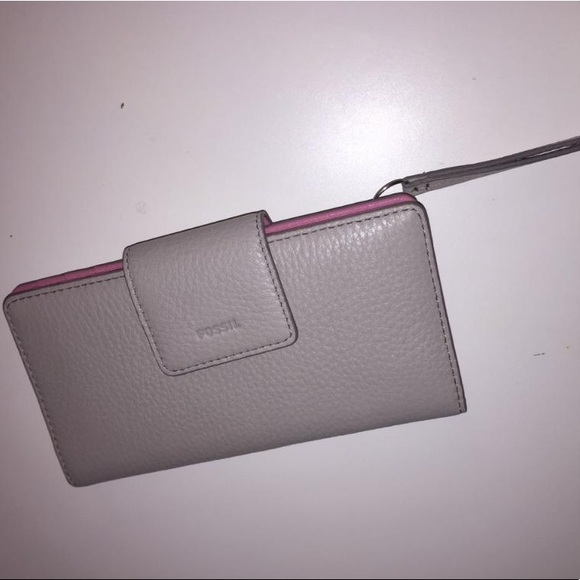 Fossil | Bags | Grey Fossil Wallet Brand New | Poshmark